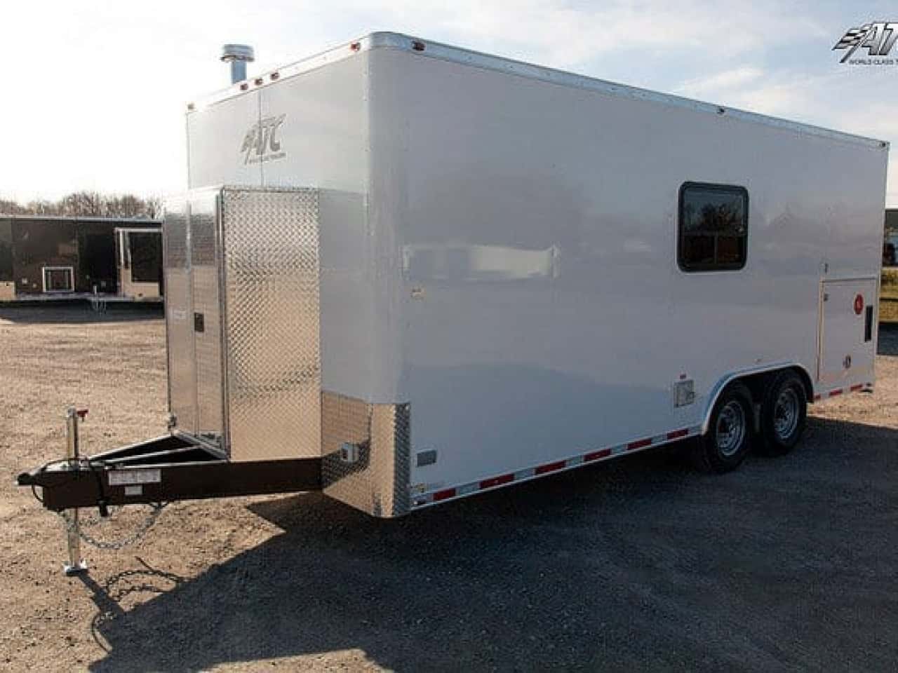 20 ft Oil Field Crew Trailers | MO Great Dane / Total Trailers trailers
