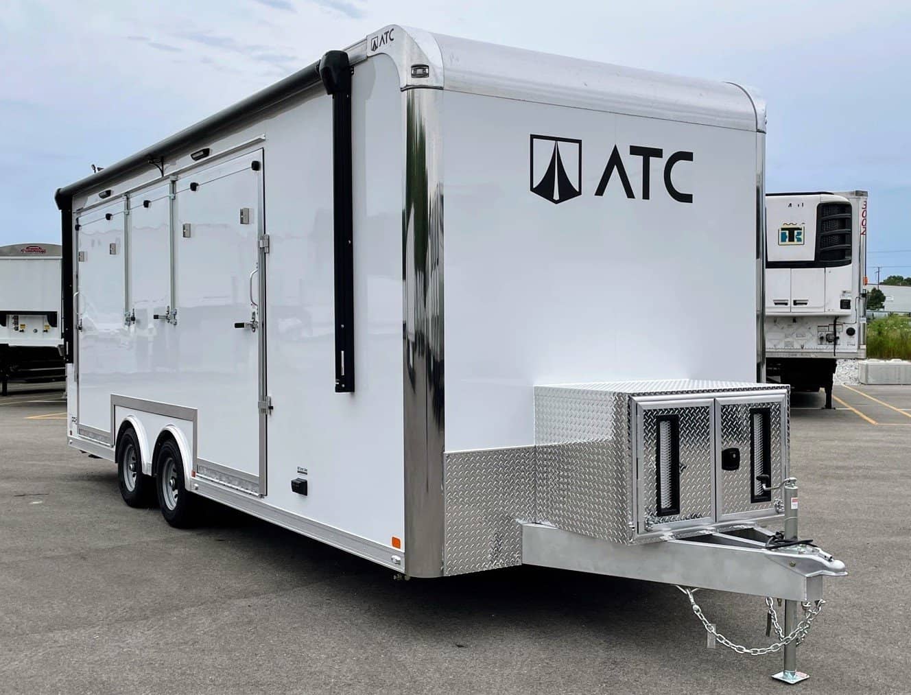 24' Stage Trailer for Sale: In Stock Now | MO Great Dane / Total Trailers