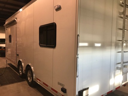24 ft Mobile Command Trailer with Slideout – MO Great Dane / Total Trailers