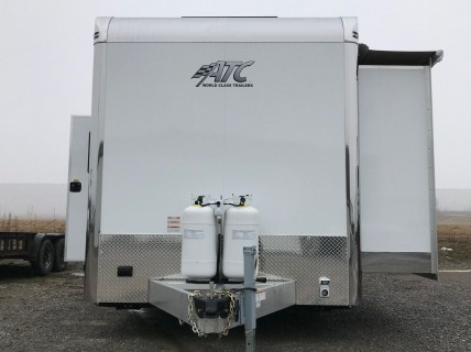 24 ft Mobile Command Trailer with Slideout – MO Great Dane / Total Trailers