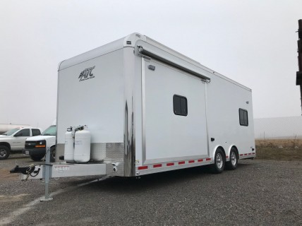 24 ft Mobile Command Trailer with Slideout – MO Great Dane / Total Trailers