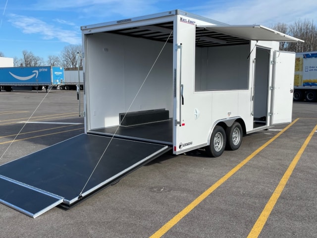 Mobile Retail Display Marketing Trailer – MO Great Dane / Total Trailers