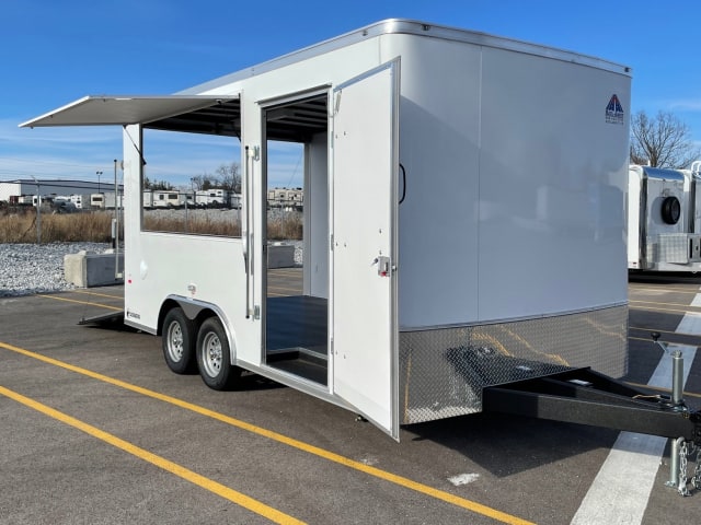 Mobile Retail Display Marketing Trailer – MO Great Dane / Total Trailers