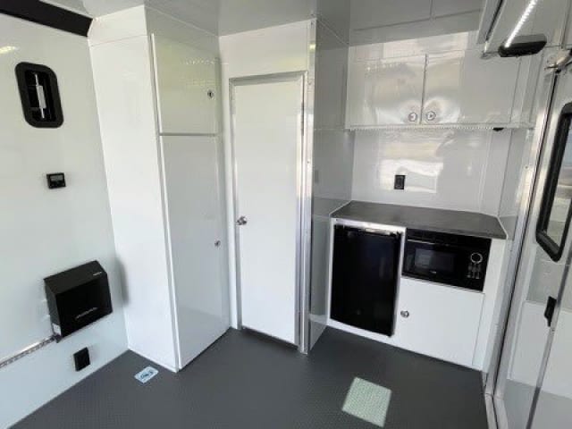 24 ft Office Command Trailer – MO Great Dane trailers