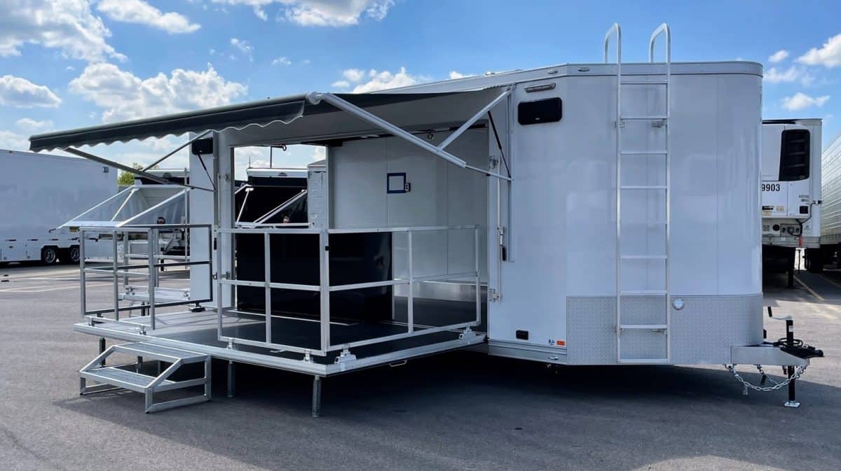 24' Mobile Marketing / Retail Trailer with Two Stages – MO Great Dane ...