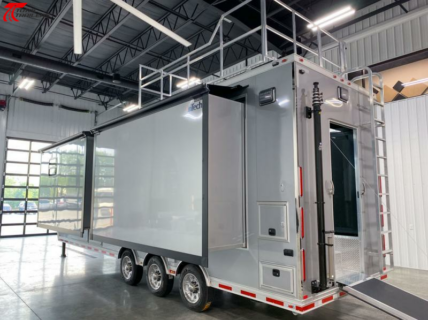 Triple Slide-out Mobile Command Trailer - 38': In Stock Here | MO Great Dane / Total Trailers