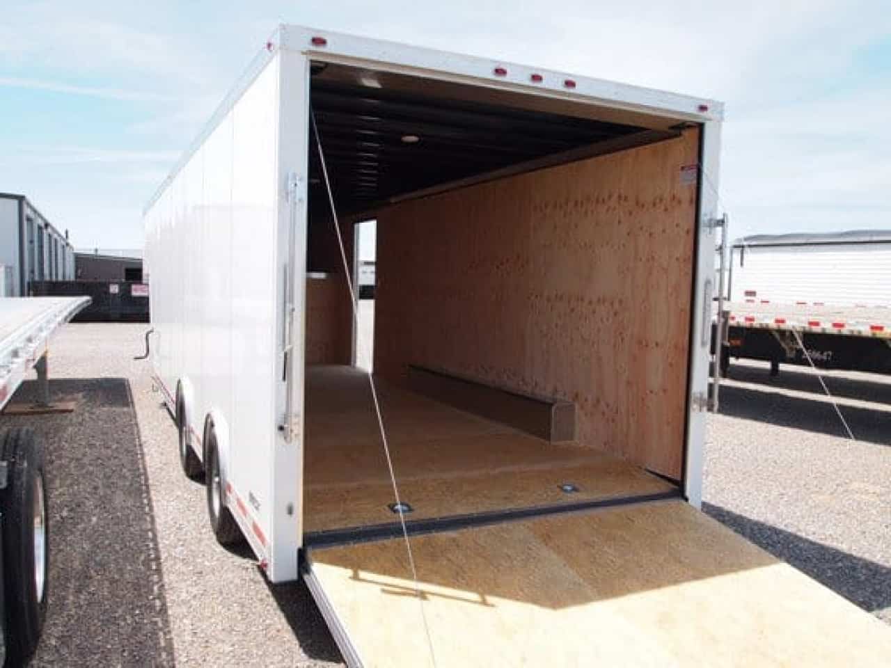 32 ft Enclosed Gooseneck Trailer for Sale Here | MO Great Dane / Total ...