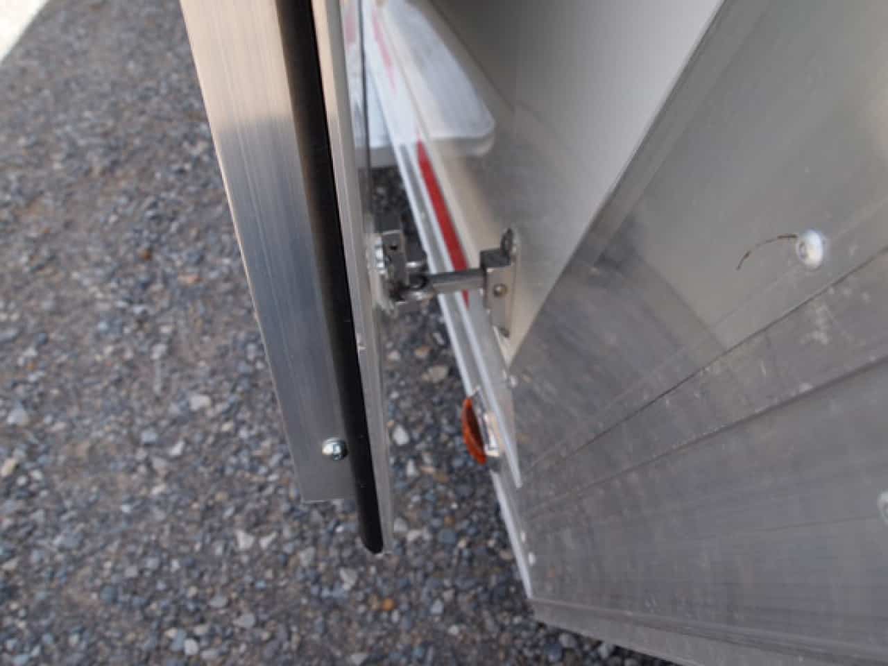 32 ft Enclosed Gooseneck Trailer for Sale Here | MO Great Dane / Total ...