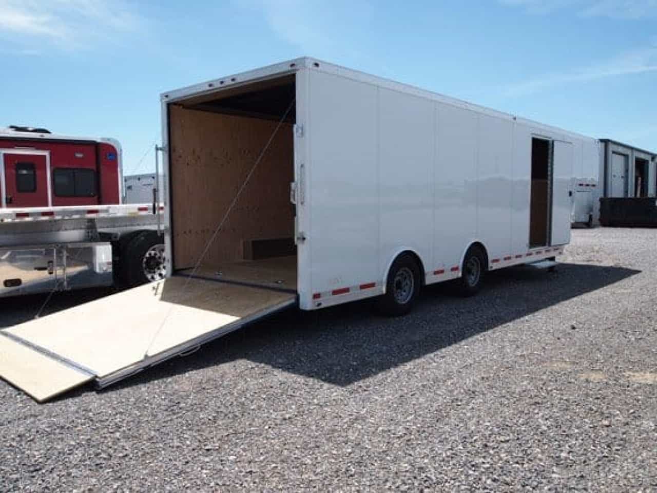 32 ft Enclosed Gooseneck Trailer for Sale Here | MO Great Dane / Total ...