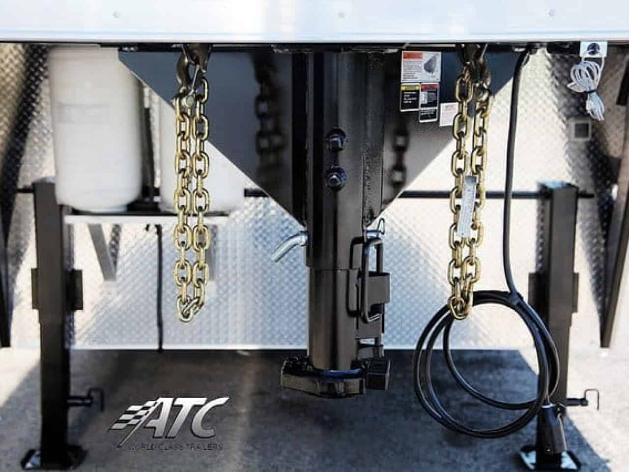 32 ft Gooseneck Enclosed Trailer | MO Great Dane / Total Trailers trailers