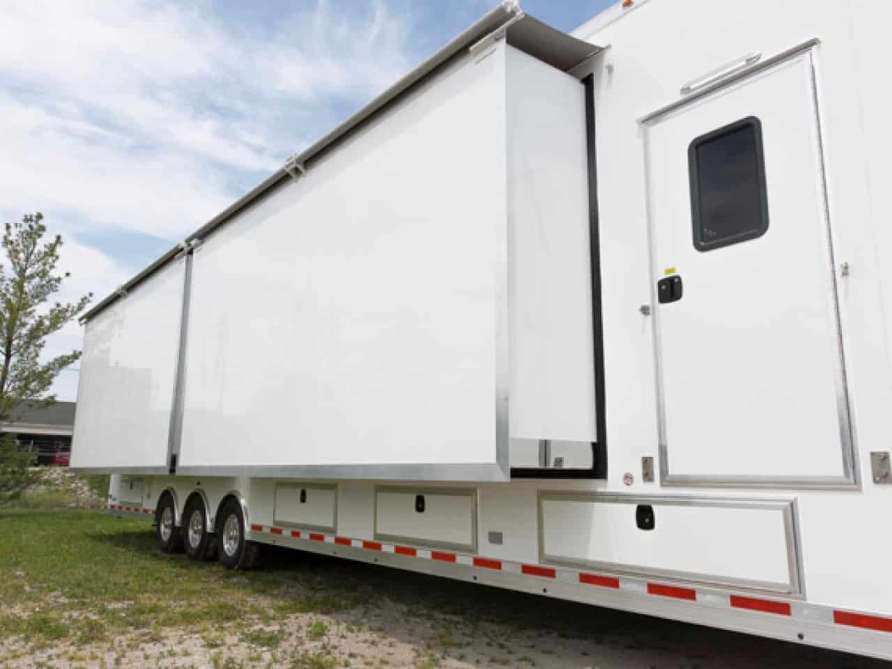 48 ft Showroom Marketing Trailer | MO Great Dane / Total Trailers trailers
