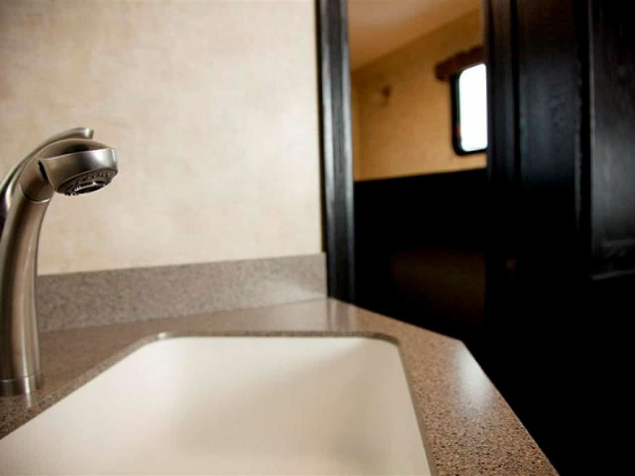 53ft Race Car Semi Trailer with Living Quarters | MO Great Dane / Total ...