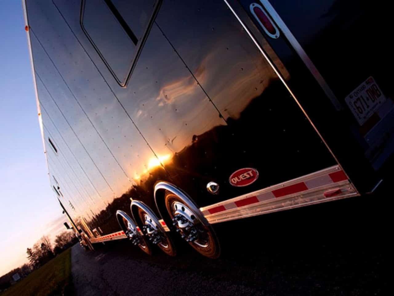 53ft Race Car Semi Trailer with Living Quarters | MO Great Dane / Total ...