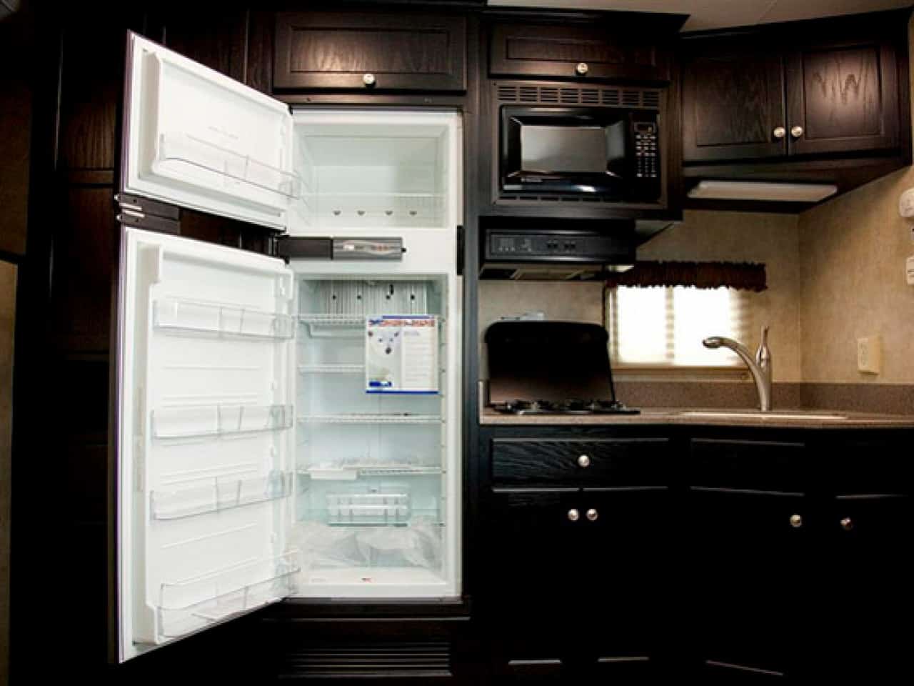 53ft Race Car Semi Trailer with Living Quarters | MO Great Dane / Total ...