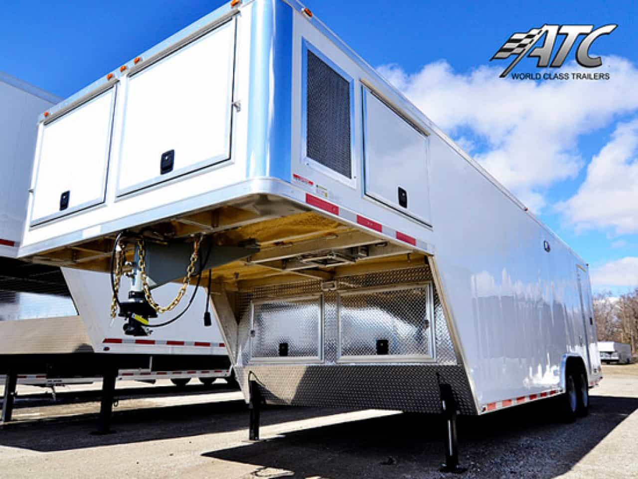 Air Force Gooseneck Trailer | MO Great Dane / Total Trailers trailers