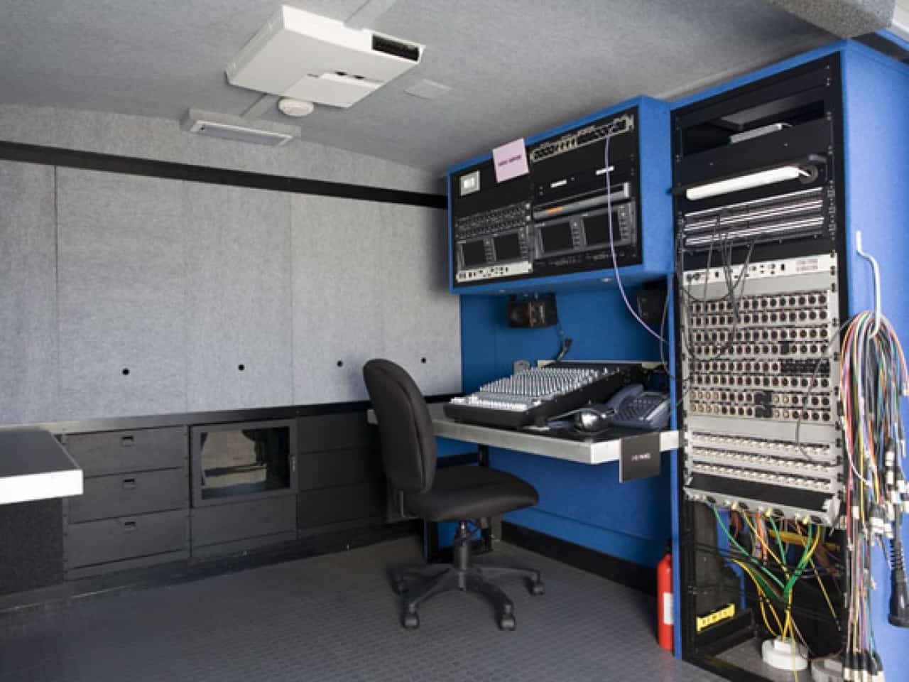 Bumper Pull Video Production Custom Trailers | MO Great Dane / Total ...