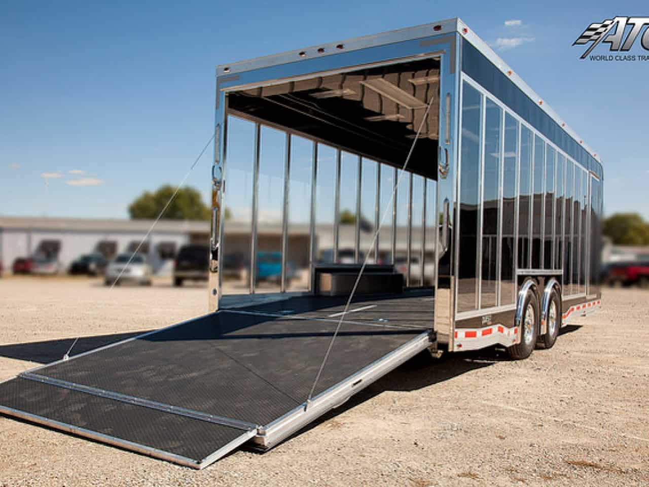 Clear Side Vehicle Display Car Trailer | MO Great Dane / Total Trailers ...