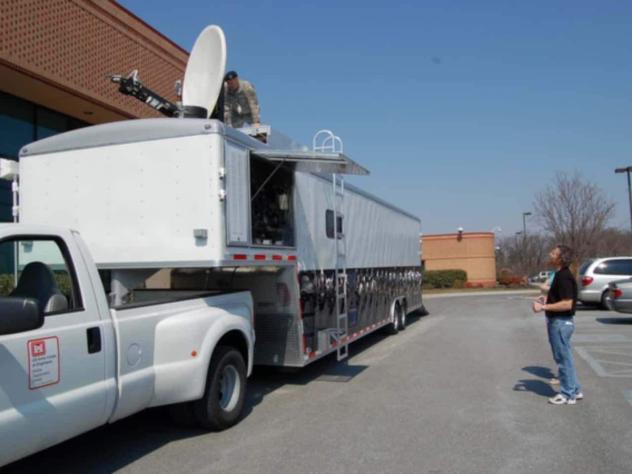 Corp of Engineers Satellite Communication Trailer | MO Great Dane ...