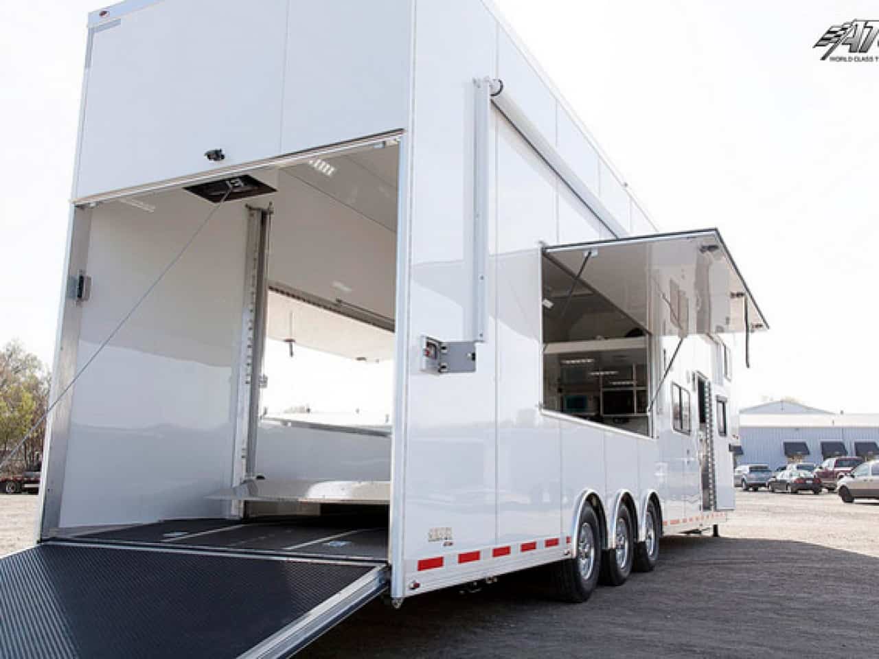 Custom Stacker Living Quarters Race Trailer | MO Great Dane / Total ...