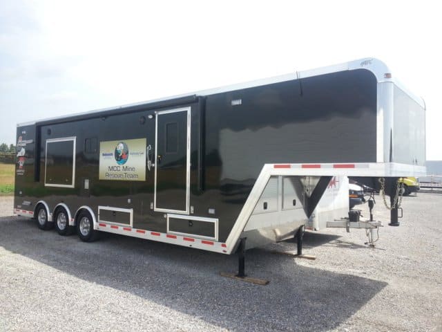 Custom Mobile Laboratory Trailers | MO Great Dane / Total Trailers trailers