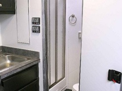 Mobile Bunkhouse Trailer: Get a Quote Here | MO Great Dane / Total Trailers