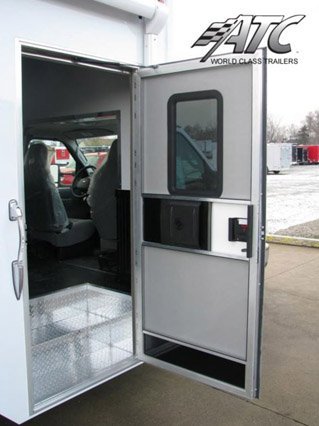 Mobile Command Center Truck | MO Great Dane / Total Trailers trailers