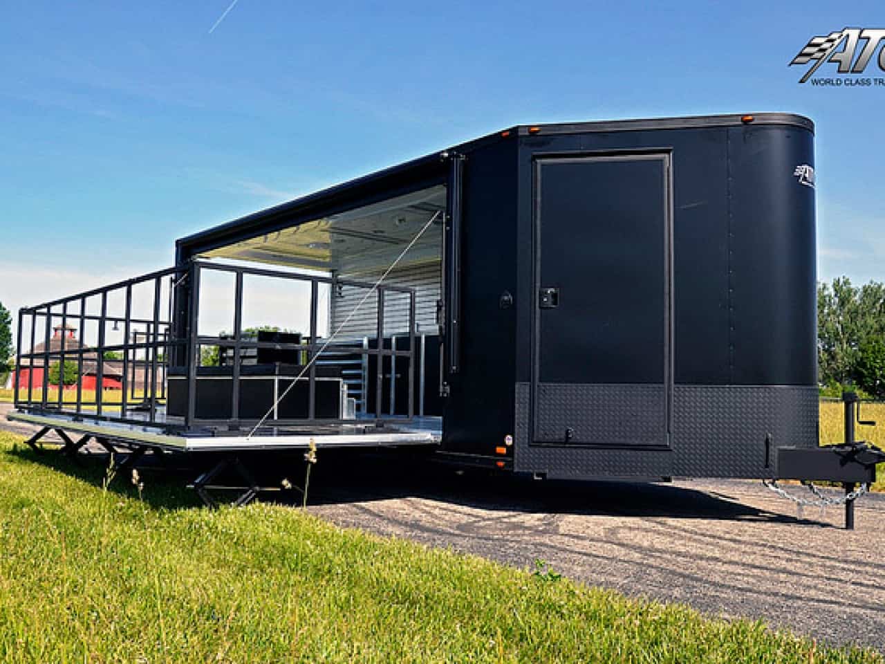 Mobile Stage Merchandise Trailer w/ Slat Walls | MO Great Dane / Total ...