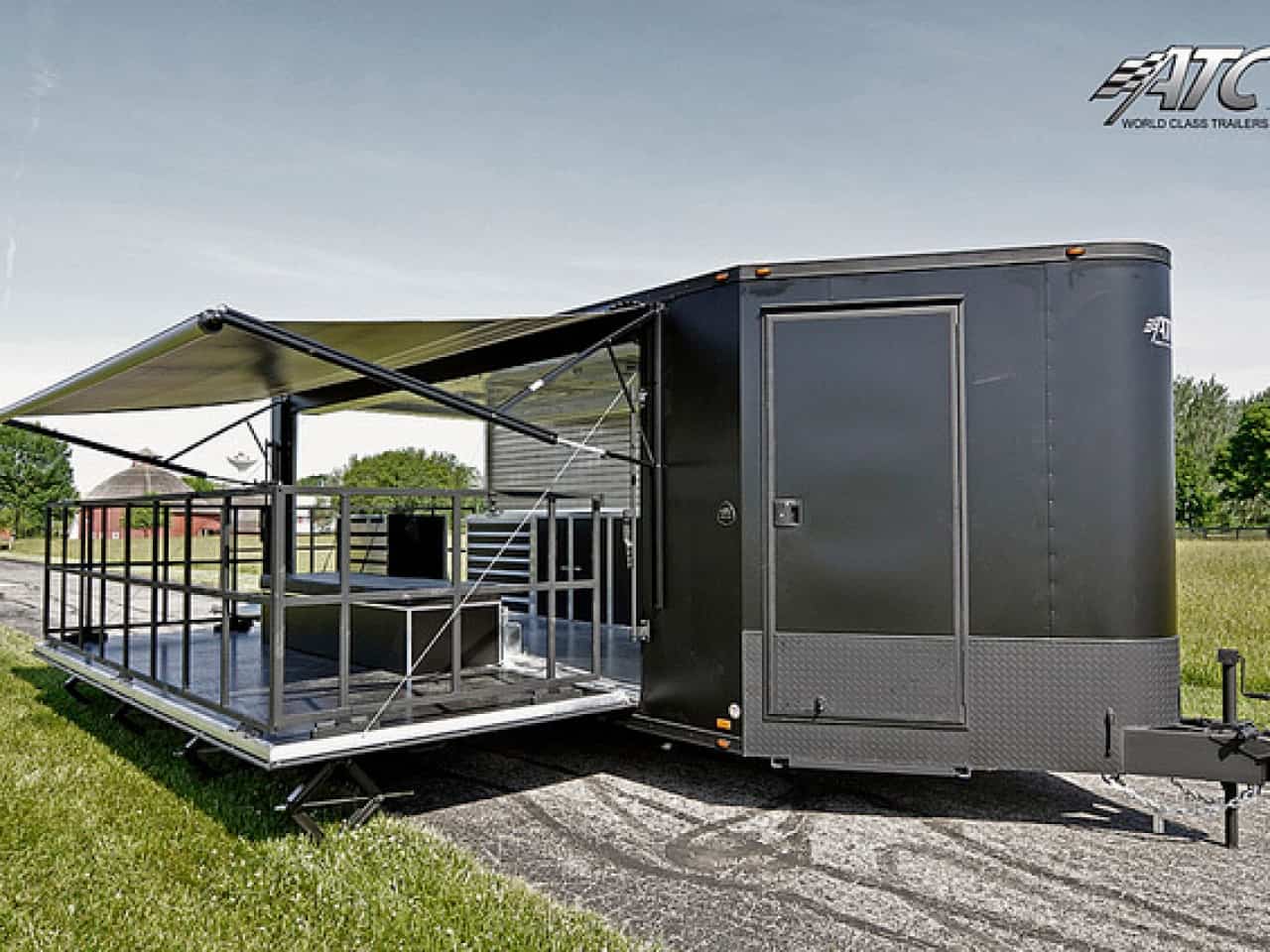 Mobile Stage Merchandise Trailer w/ Slat Walls | MO Great Dane / Total ...