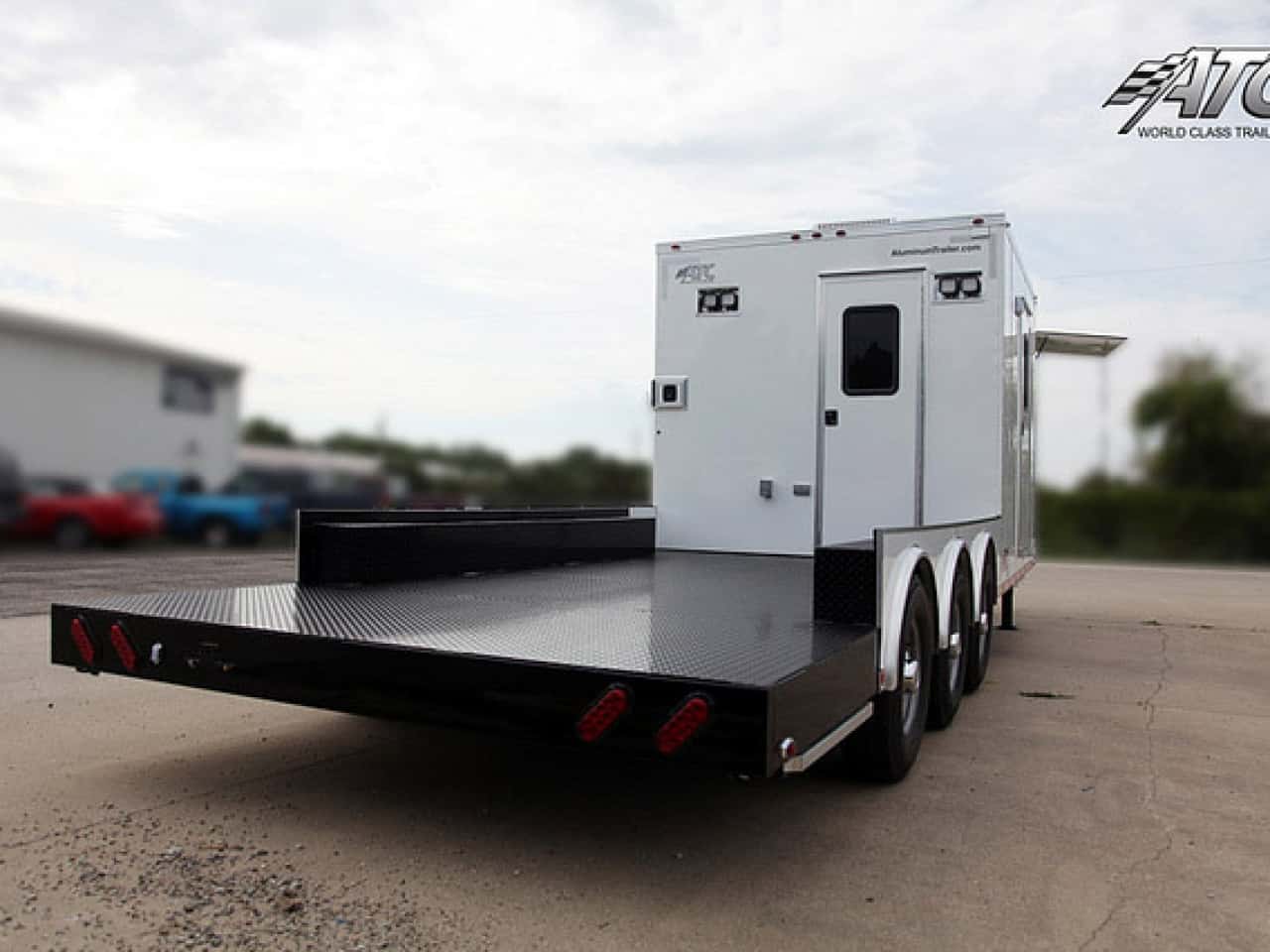 Oil Field Splicing Trailers - Oil & Gas | MO Great Dane / Total ...