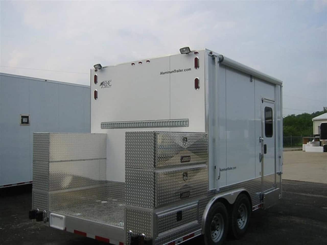 Doghouse Trailer - Oil & Gas | MO Great Dane / Total Trailers trailers